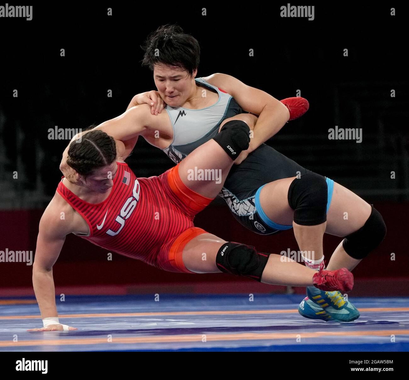Chiba, Japan. 1st Aug, 2021. Adeline Maria Gray (bottom) of the United ...