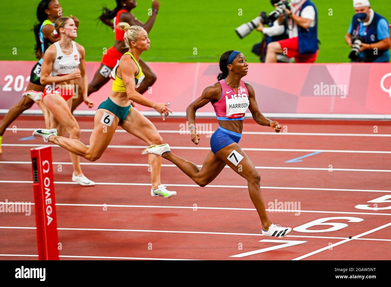 Kendra harrison tokyo hi-res stock photography and images - Alamy