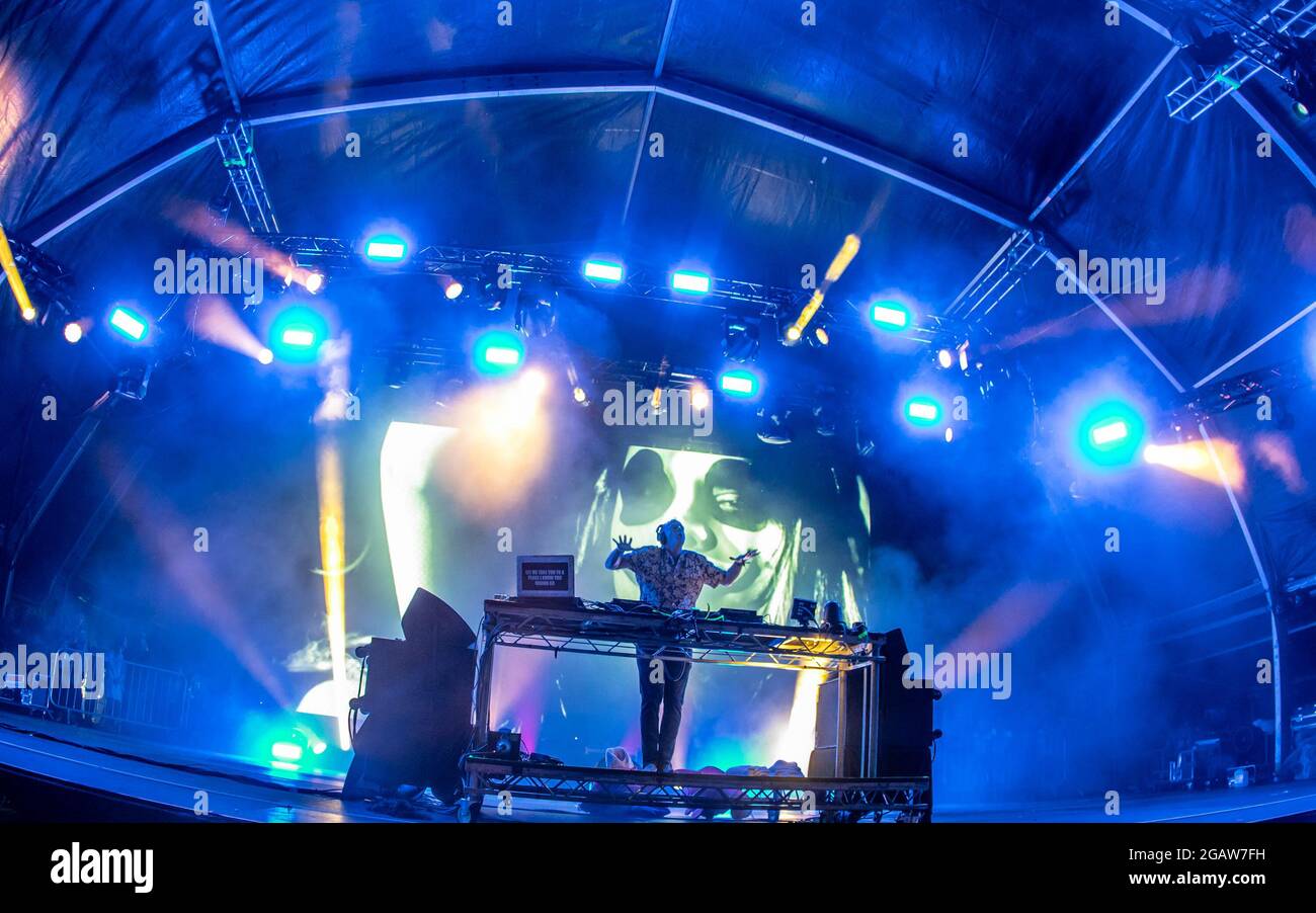 Show headliner hi-res stock photography and images - Alamy