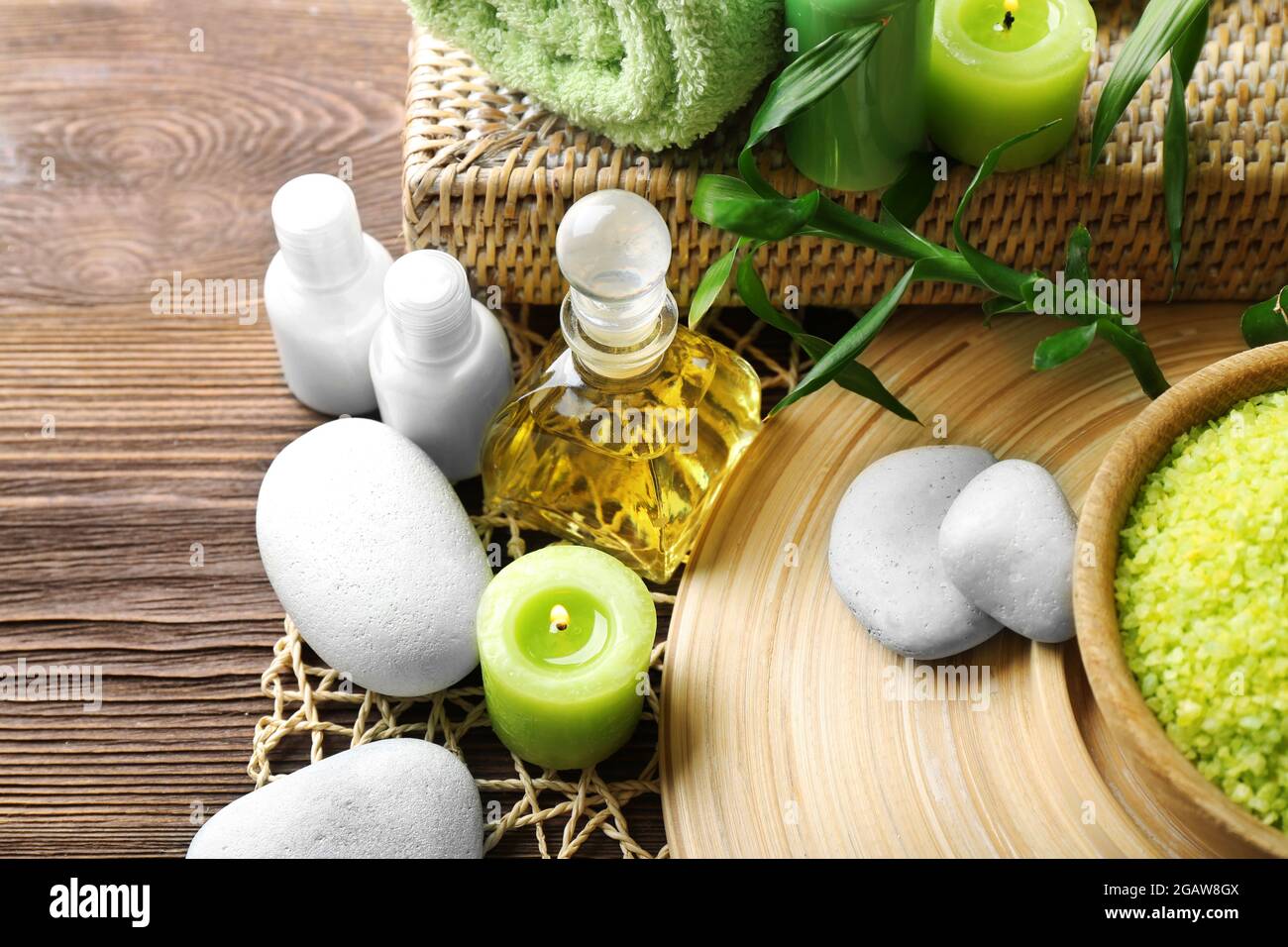 Spa set closeup Stock Photo - Alamy