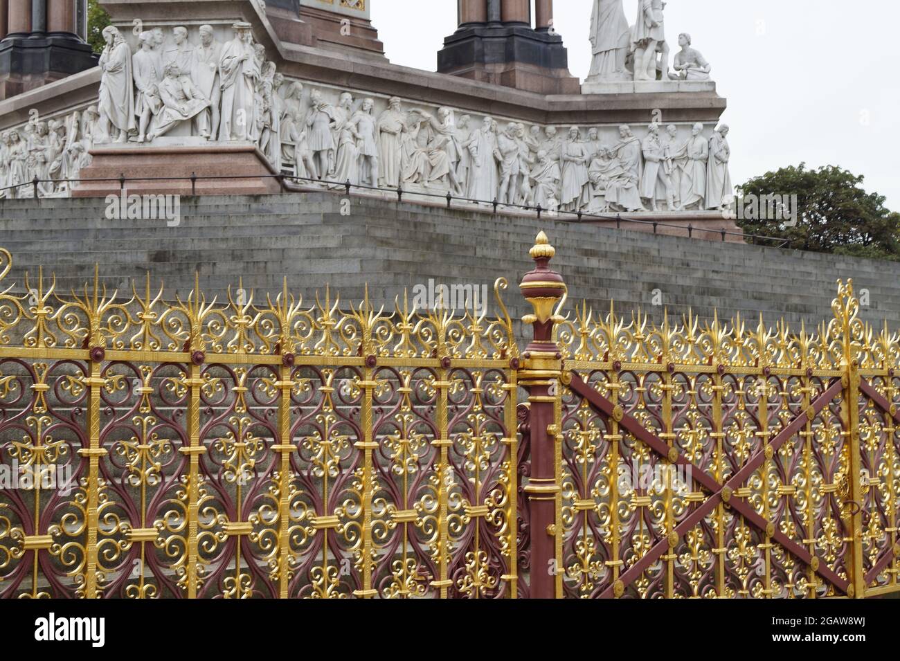 Zaun hi-res stock photography and images - Alamy