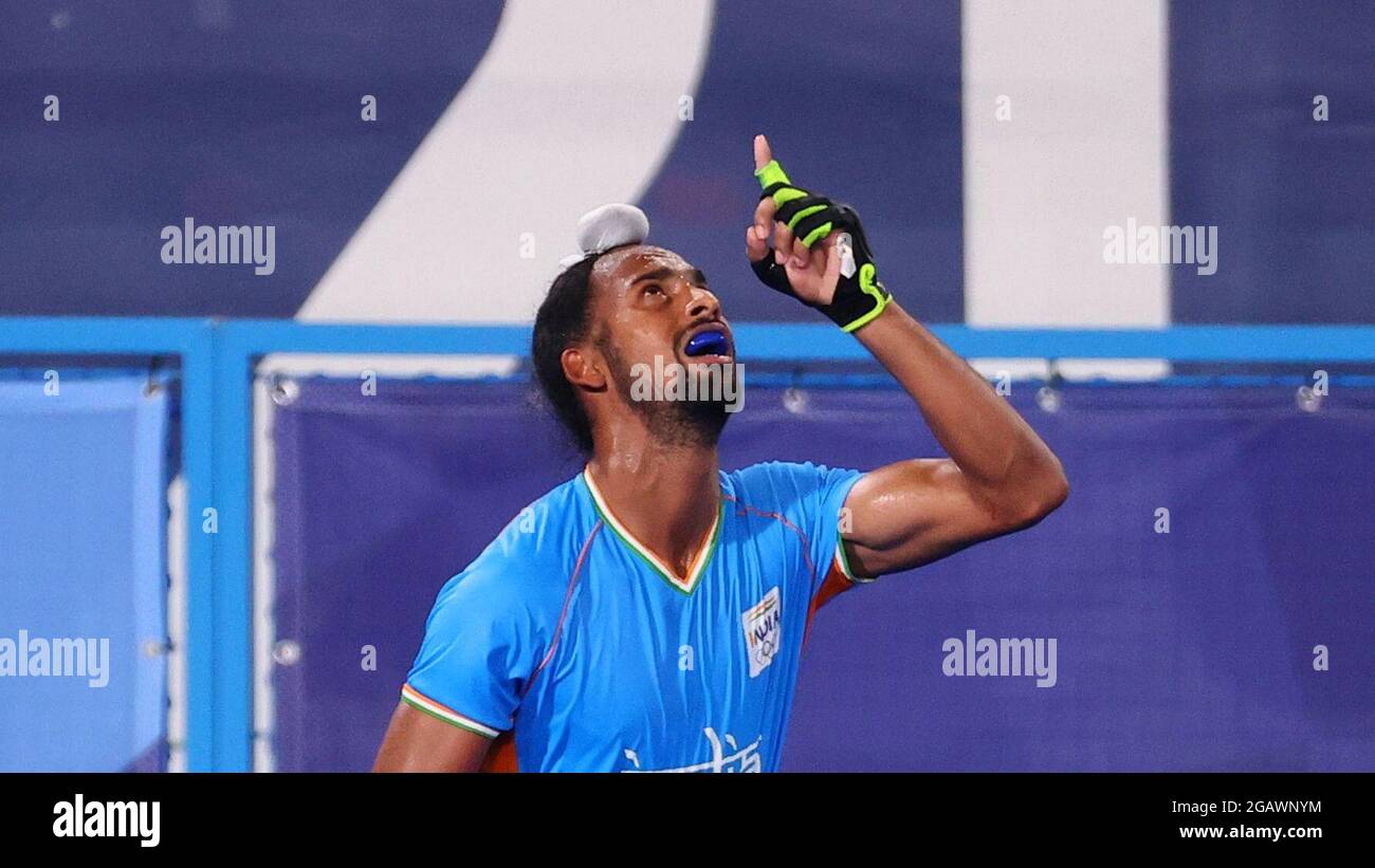Hardik singh of india hi-res stock photography and images - Alamy