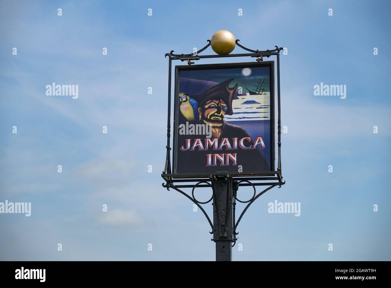 Smugglers inn hotel hi-res stock photography and images - Alamy