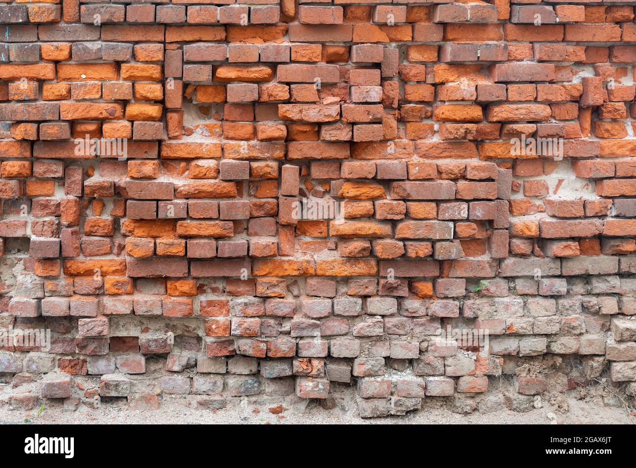 Deteriorated Crumbling Aged Red Brick Wall Stock Photo - Alamy