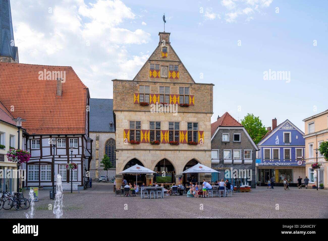 Townhall historic architecture hi-res stock photography and images - Alamy