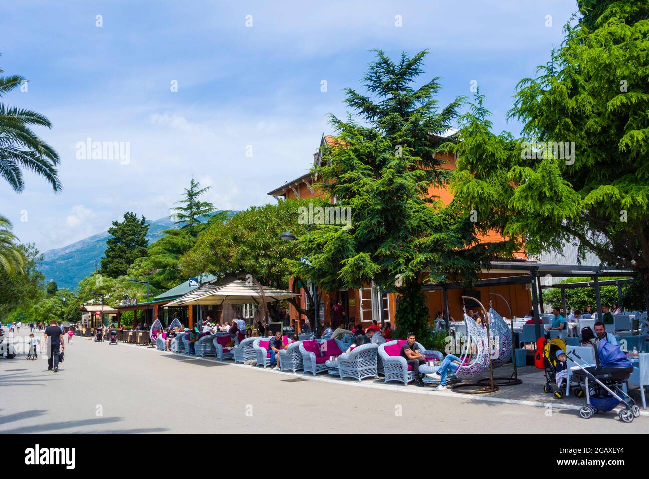 Let Petit Chateau, restaurant, Setaliste Kralja Nikole, Bar, Montenegro ...