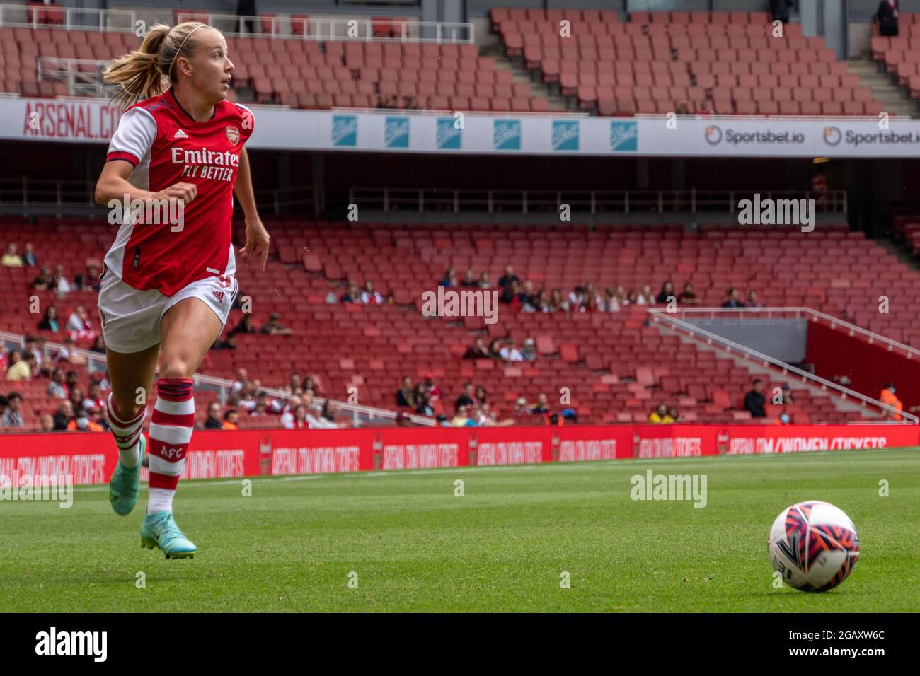 London, UK. 01st Aug, 2021. Beth Mead gets possession of the ball ...