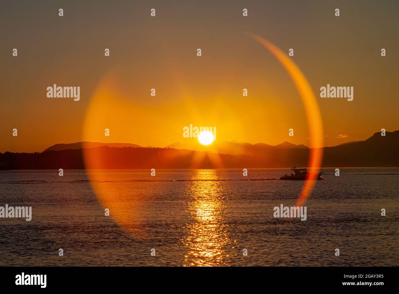 Sunset at Moses Point on the Saanich Peninsula of Vancouver Island with ...