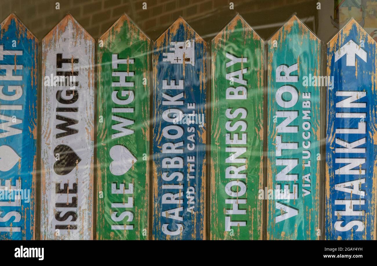 isle of wight, shabby chic, imitation signs, reproduction signs ...