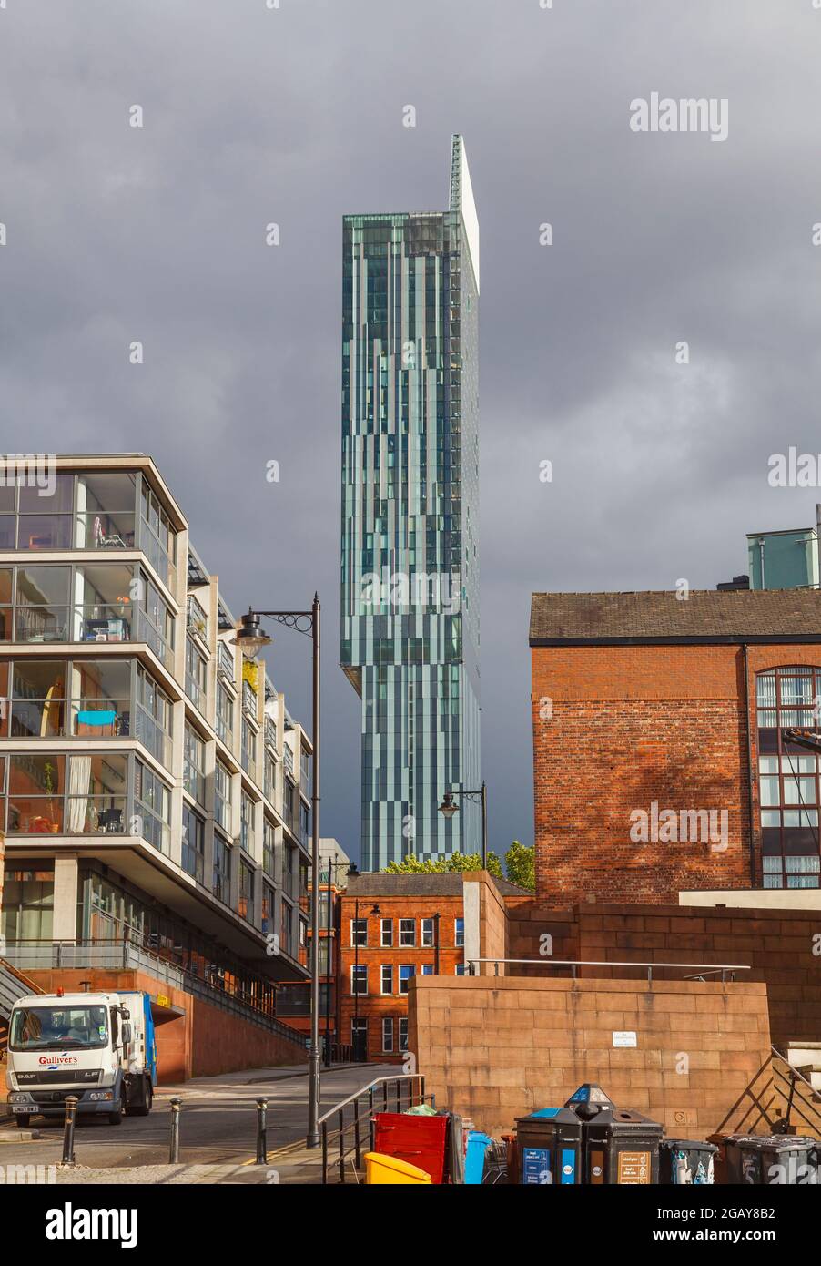 Side view of the modern architecture skyscraper Beetham Tower (Hilton ...