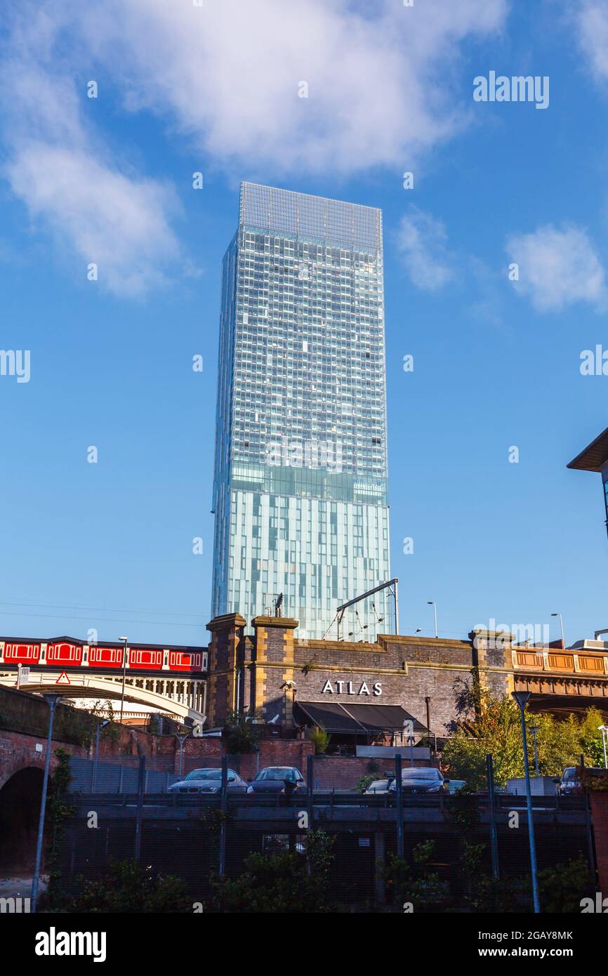 Beetham (Hilton) Tower in Deansgate viewed from Castlefield Basin over ...
