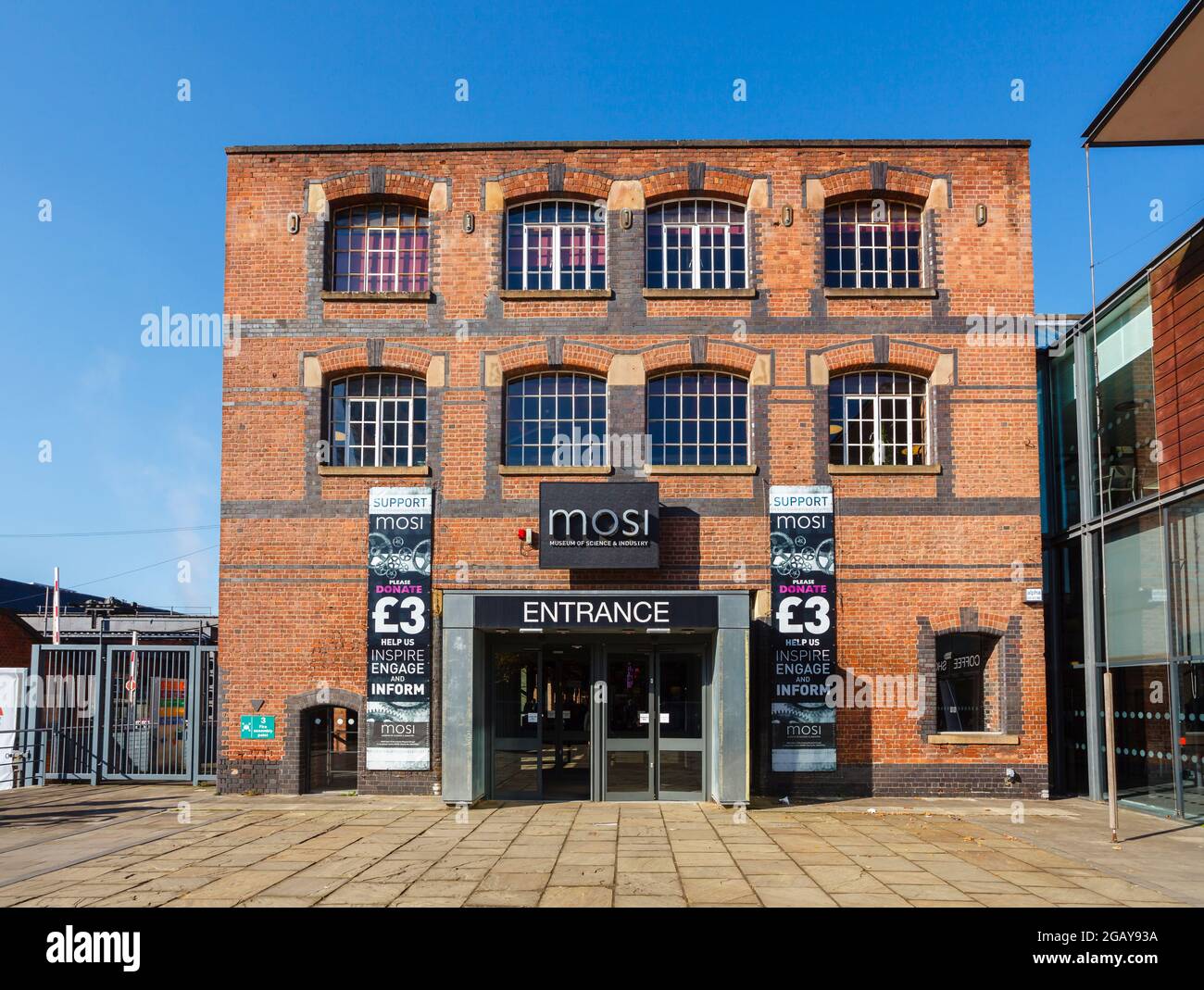 Entrance to The Museum of Science and Industry (MOSI) in Castlefield ...