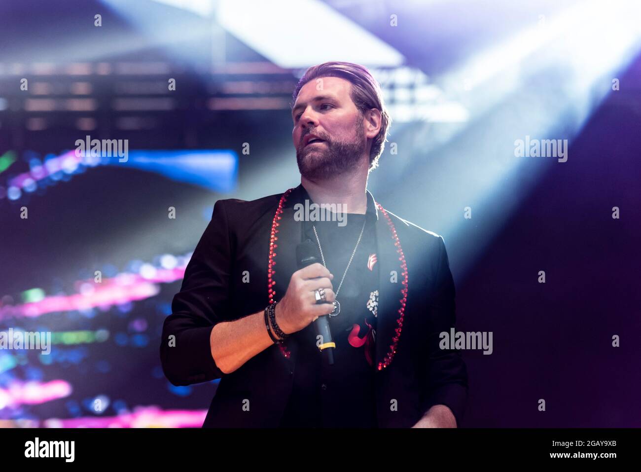 Singer brian mcfadden hi-res stock photography and images - Alamy