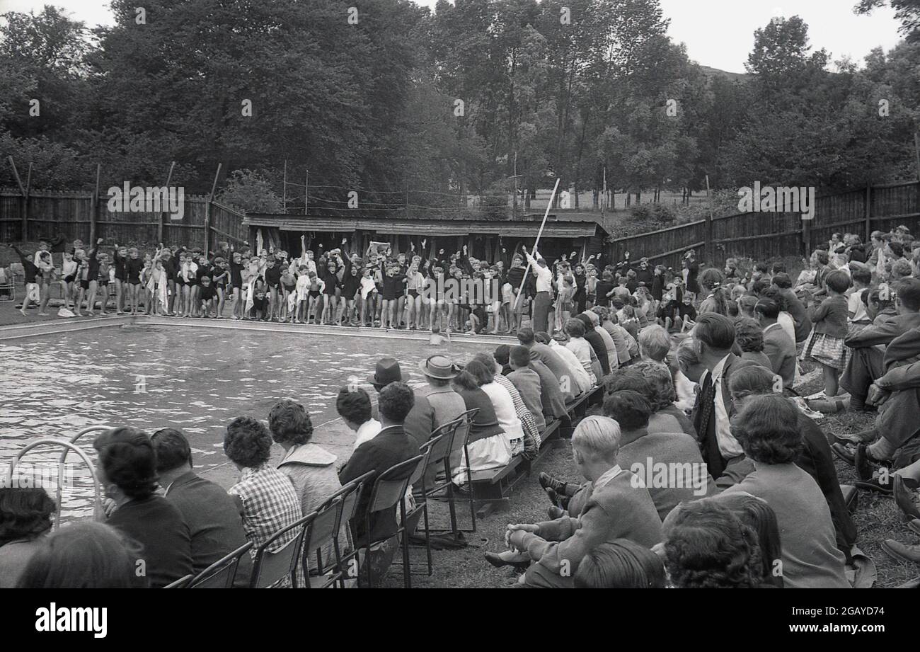 1950s Swimming Pool High Resolution Stock Photography and Images - Alamy