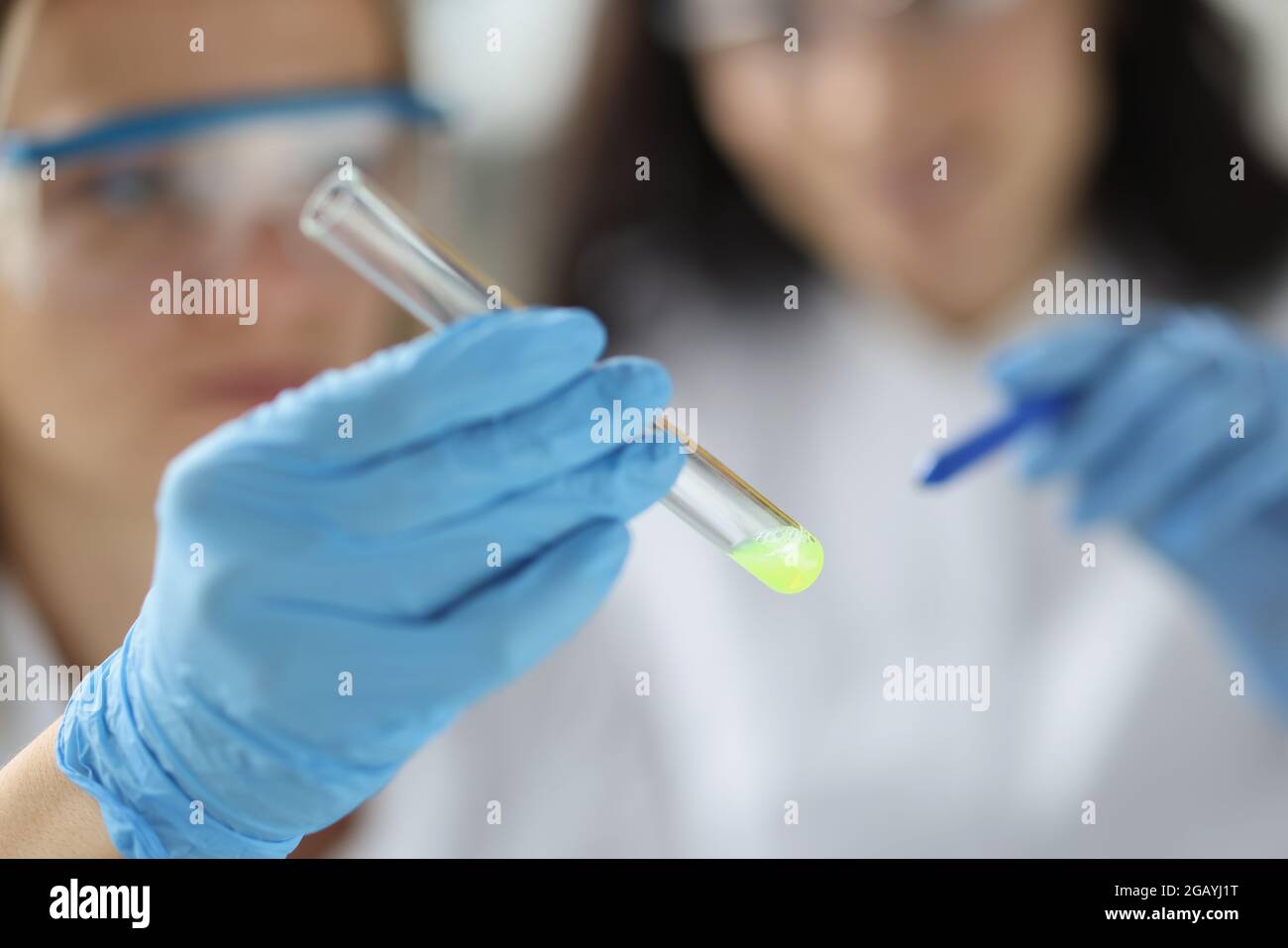 Chemicalchemist hi-res stock photography and images - Alamy