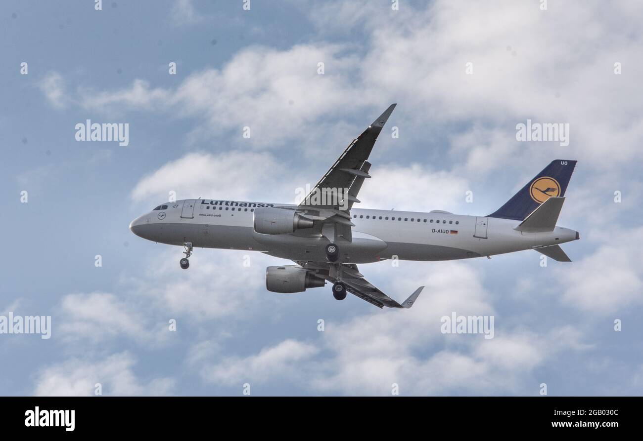 Flugzeug - Lufthansa Stock Photo - Alamy