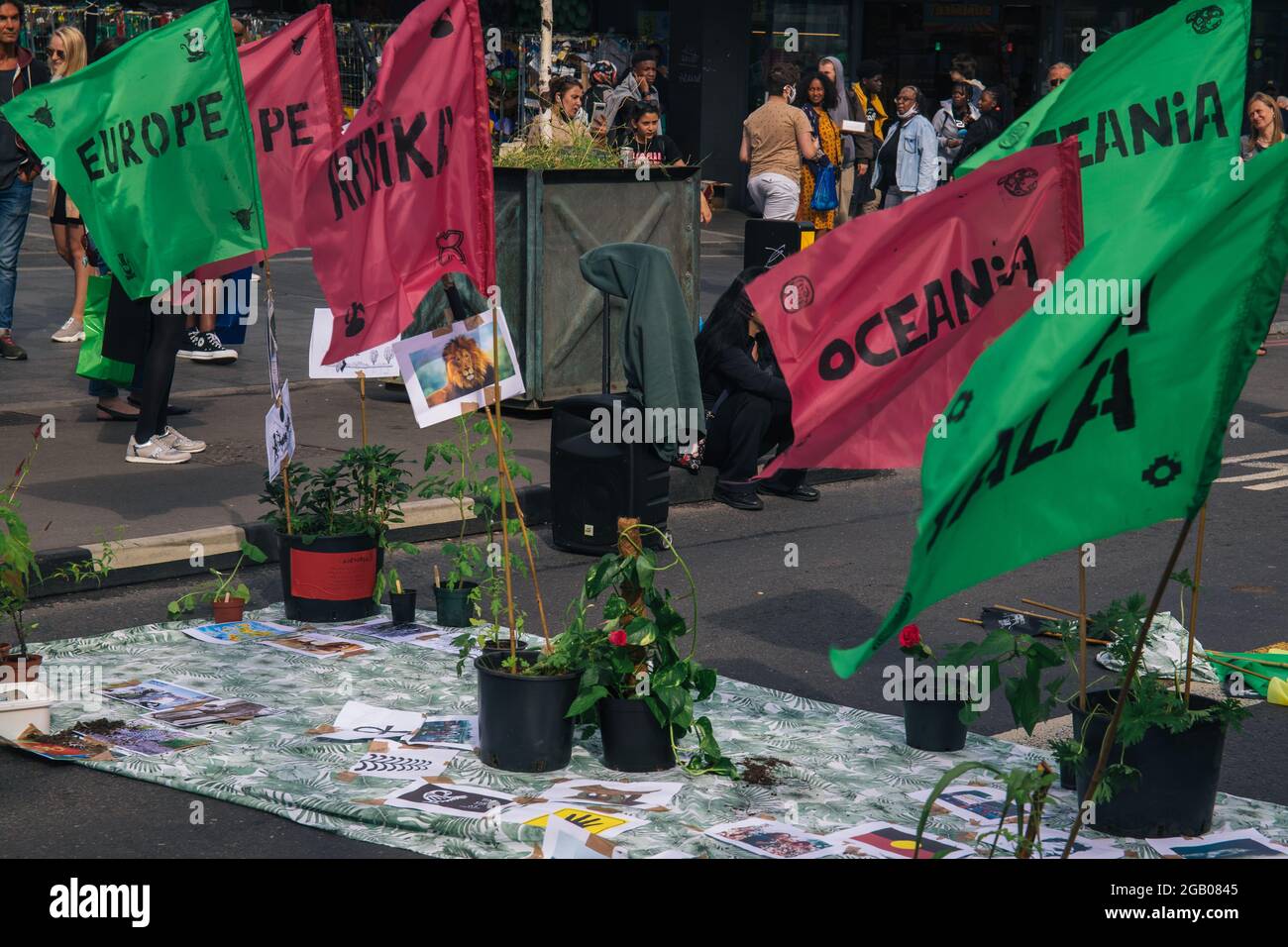 African emancipation day reparations hi-res stock photography and ...