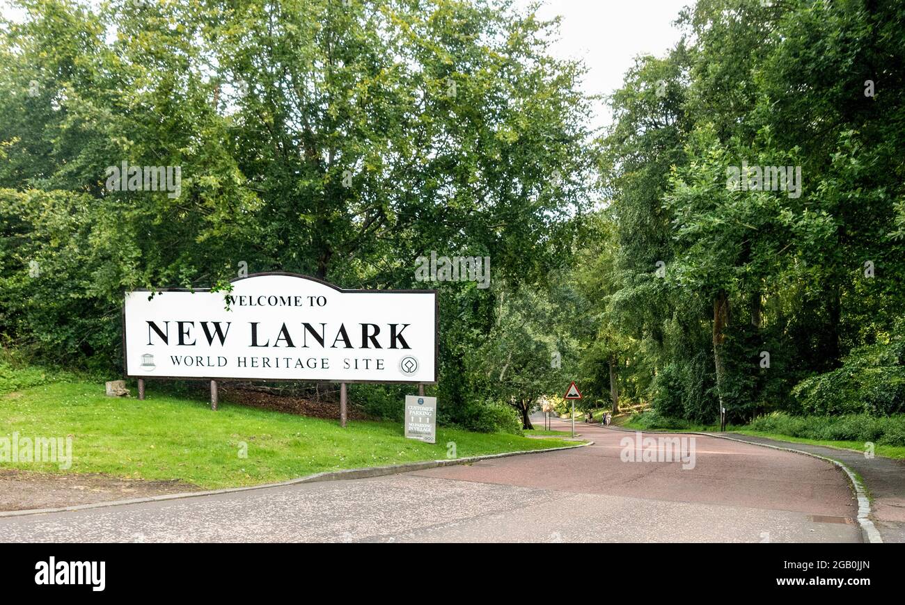 Heritage road sign hi-res stock photography and images - Alamy