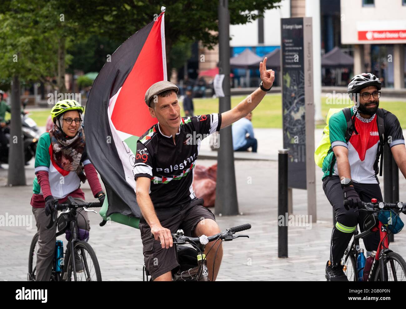 Luton town centre protest hi-res stock photography and images - Alamy