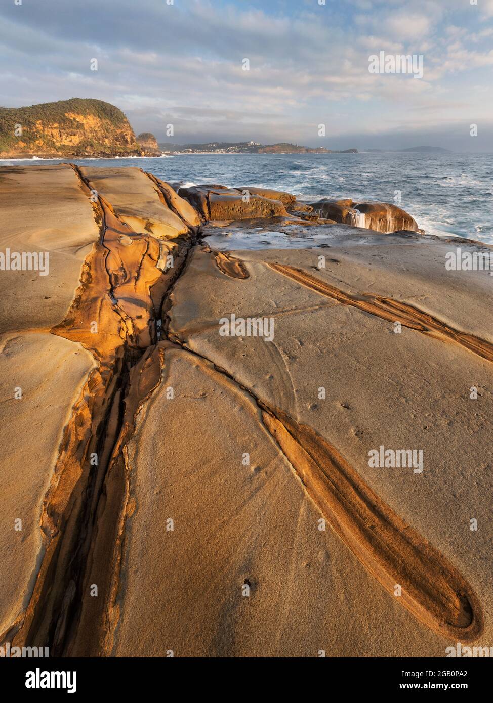 Patterns in the rocks hi-res stock photography and images - Alamy