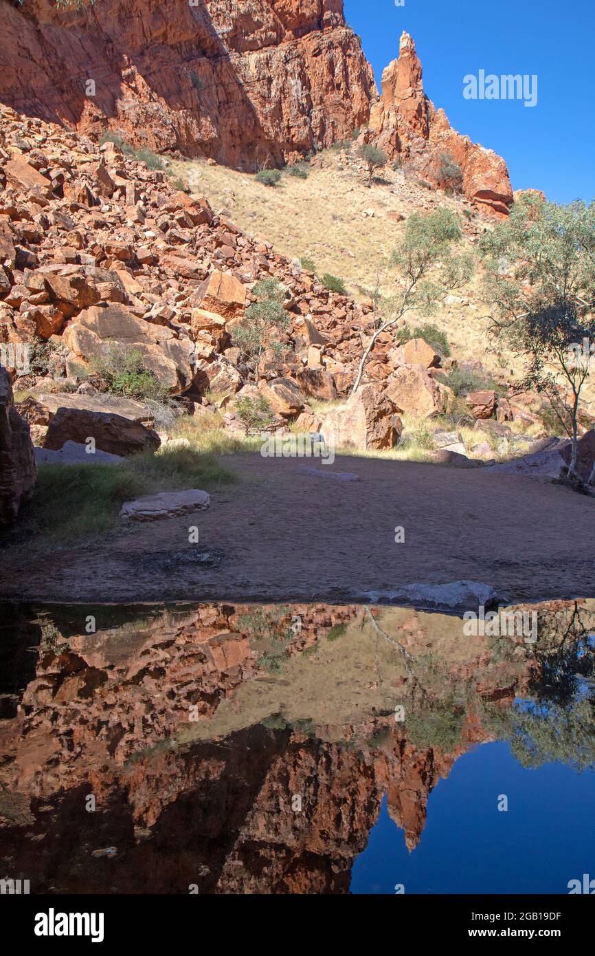 West macdonnell national park hi-res stock photography and images - Alamy