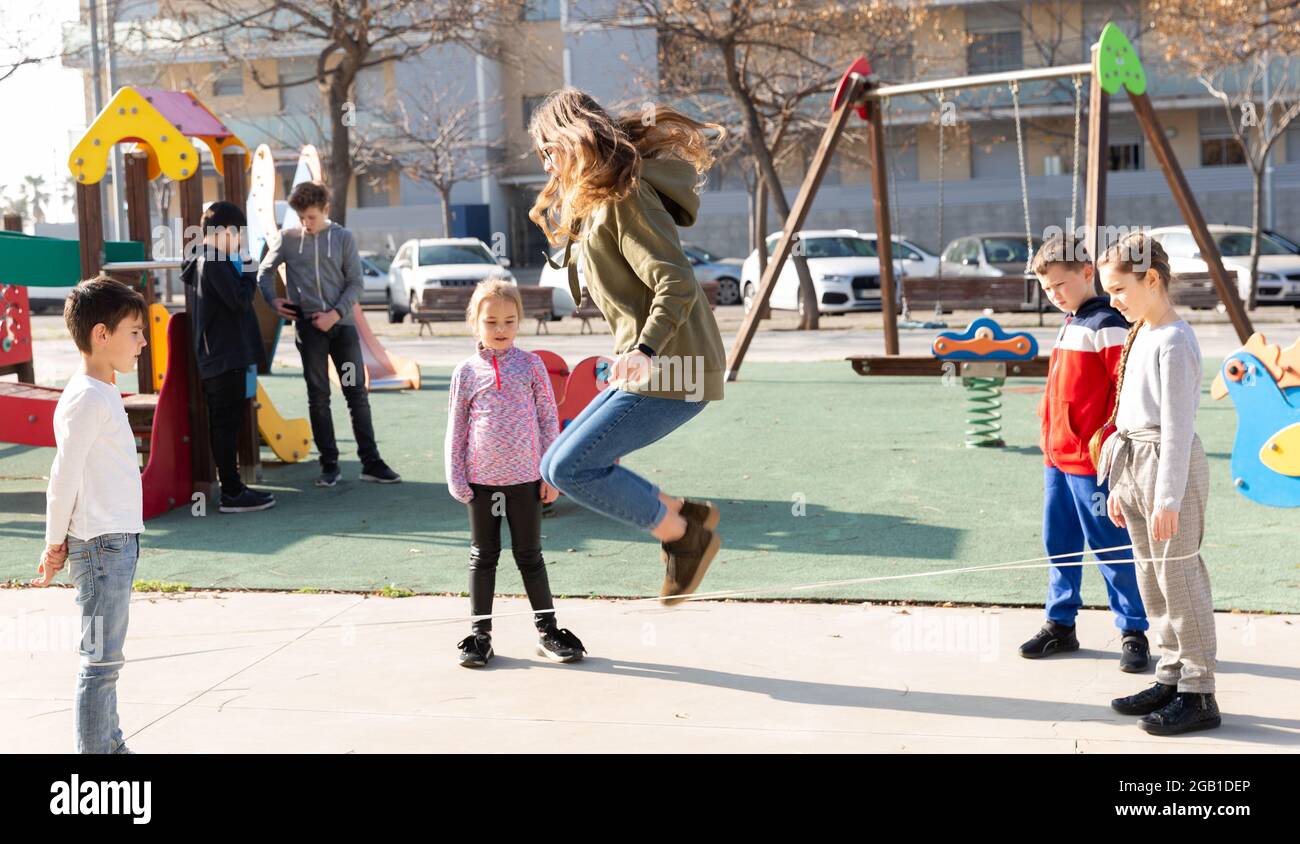 Children Jump Rope City High Resolution Stock Photography and Images ...