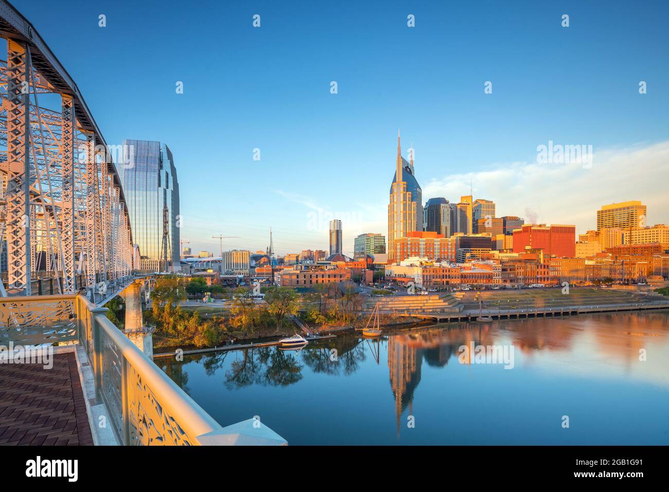 Nashville, Tennessee downtown skyline with Cumberland River in USA at ...