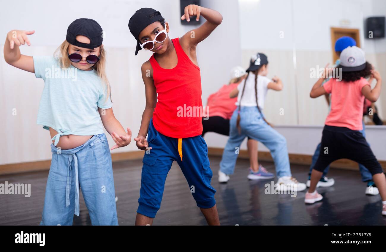 Kids hip hop dancers posing at studio Stock Photo - Alamy