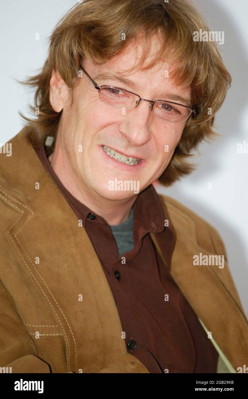 Director chris paine hi-res stock photography and images - Alamy