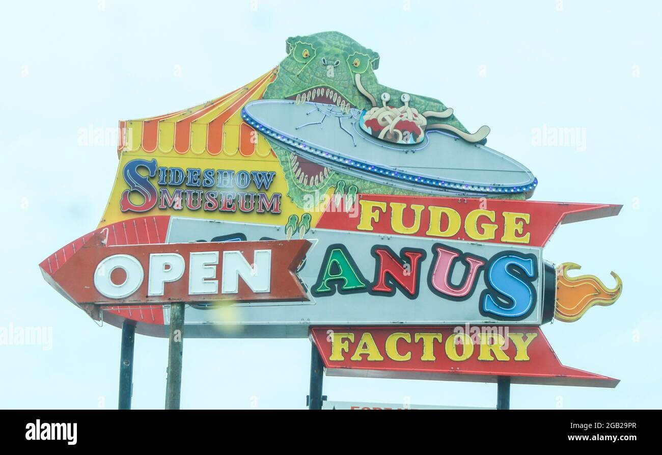 Uranus building hi-res stock photography and images - Alamy