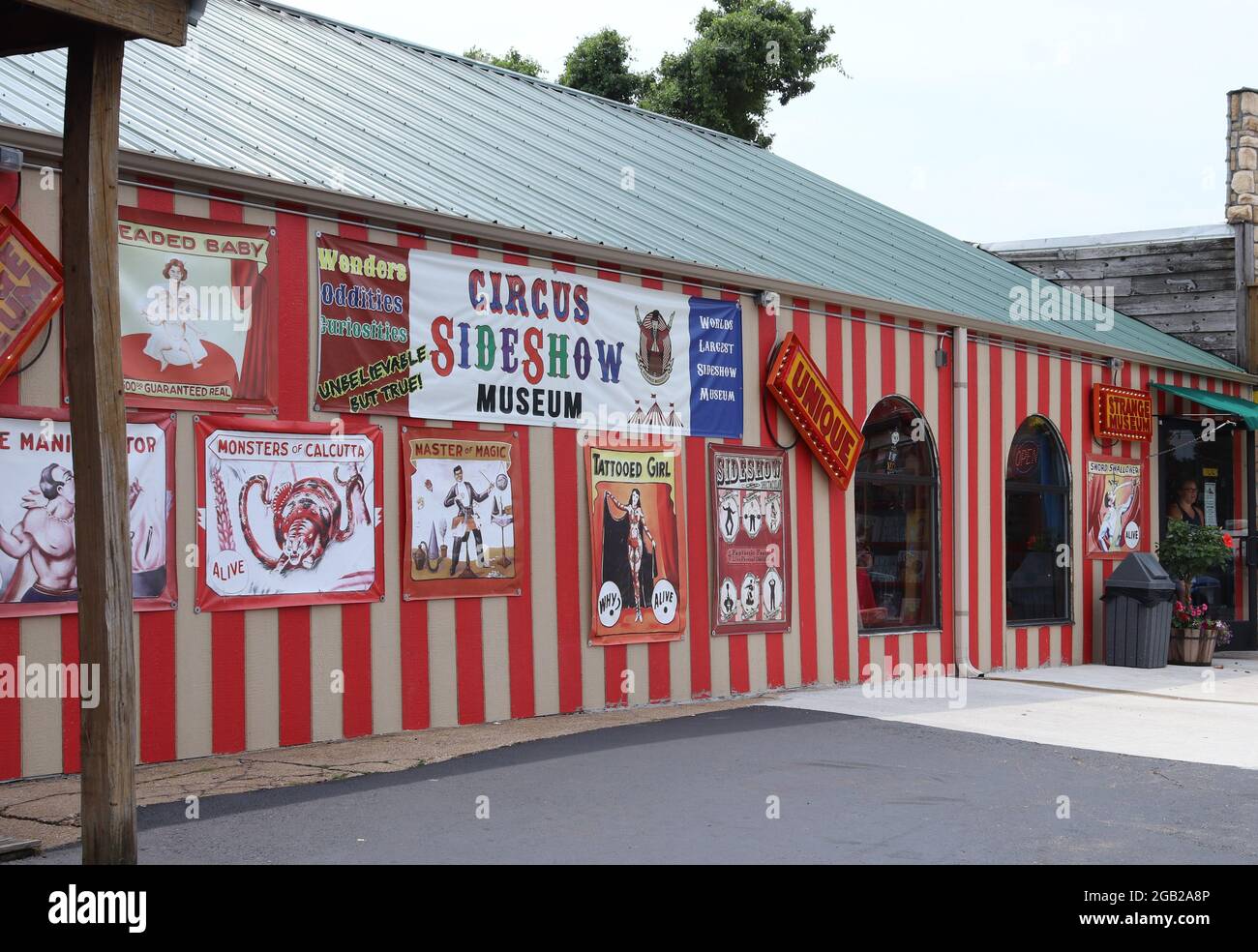 Uranus fudge factory and general store hi-res stock photography and ...