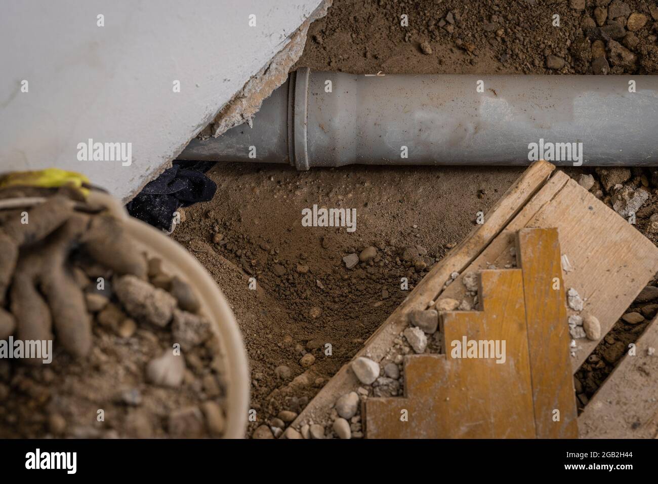 Open sewage drain hi-res stock photography and images - Alamy