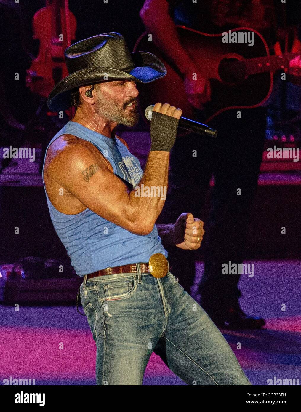 SInger Tim McGraw headlines night one of the Watershed Music Festival ...