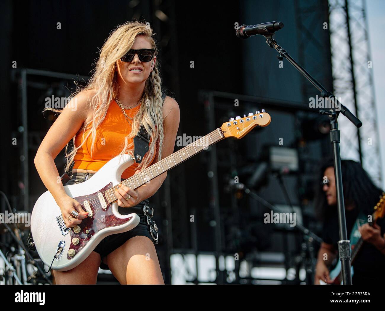 SInger Lindsay Ell performs during night one of the Watershed Music ...