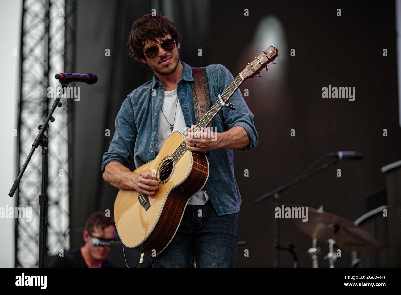 Morgan evans singer hi-res stock photography and images - Alamy