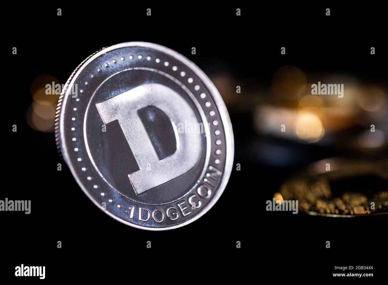 Cryptocurrency dogecoin hi-res stock photography and images - Alamy