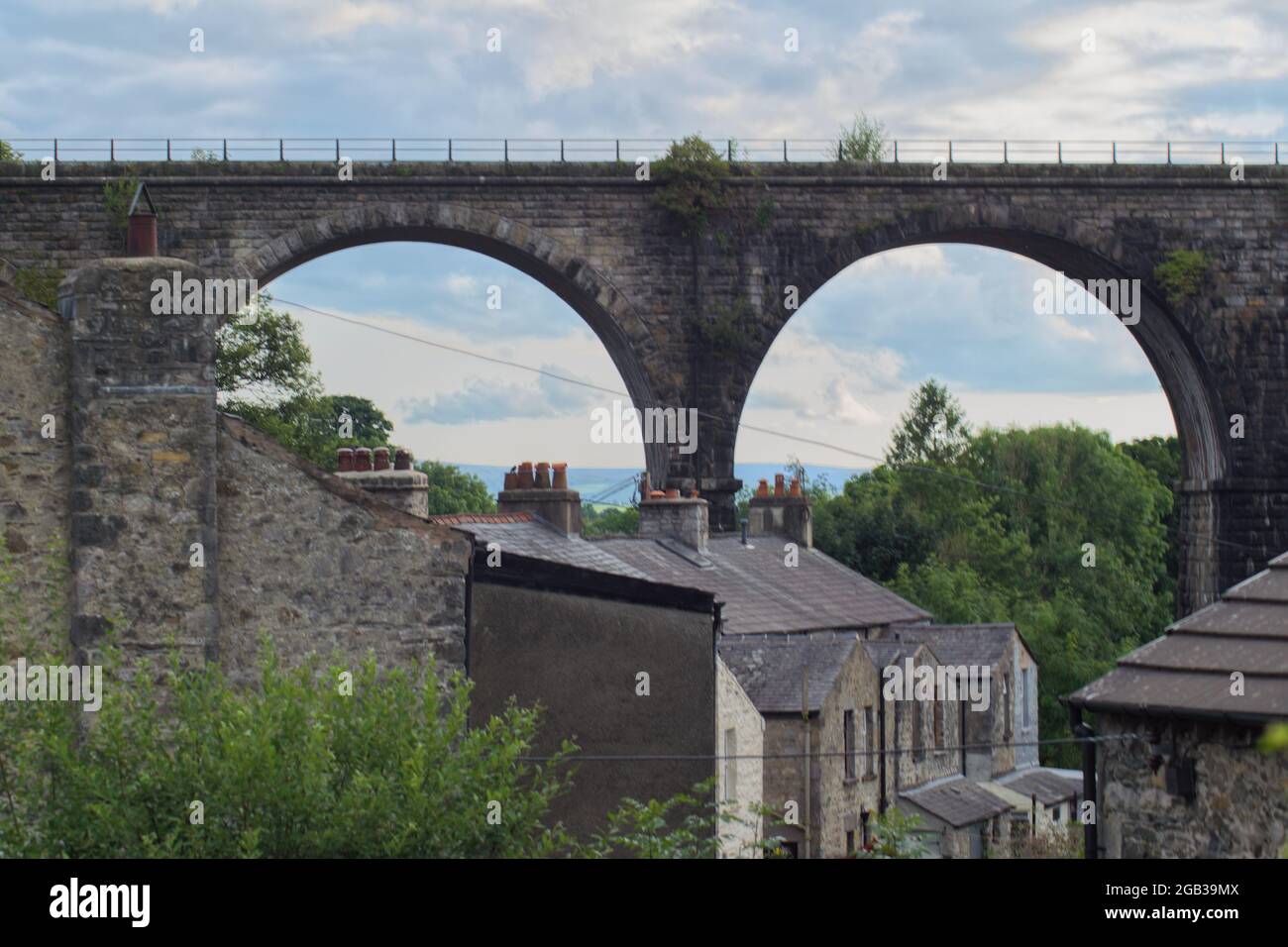 Ingleton viaduct hi-res stock photography and images - Alamy
