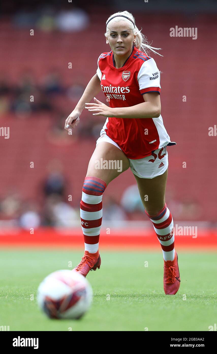 2021 daisy hi-res stock photography and images - Alamy