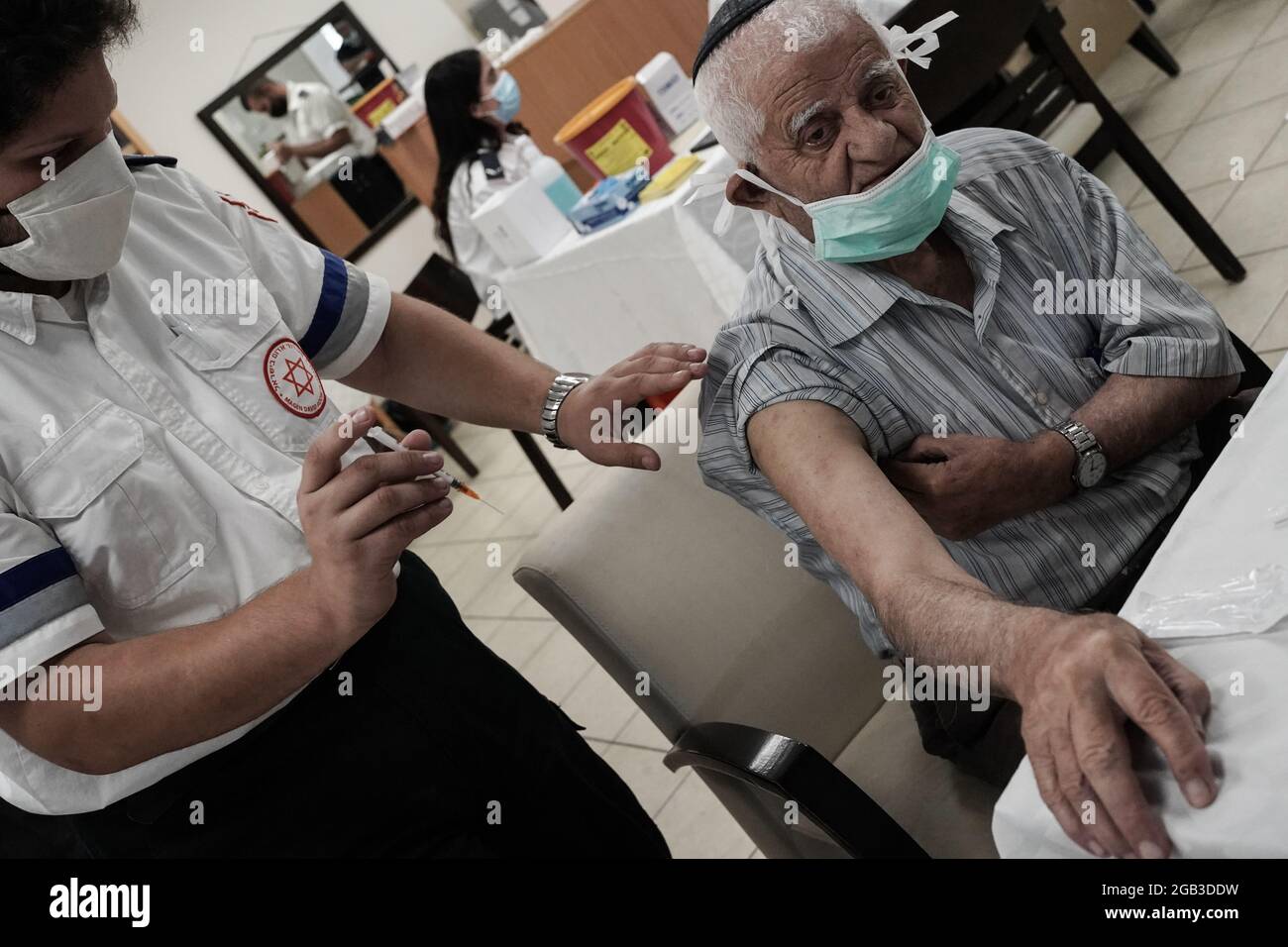 Jerusalem, Israel. 2nd Aug, 2021. Paramedics from Magen David Adom ...
