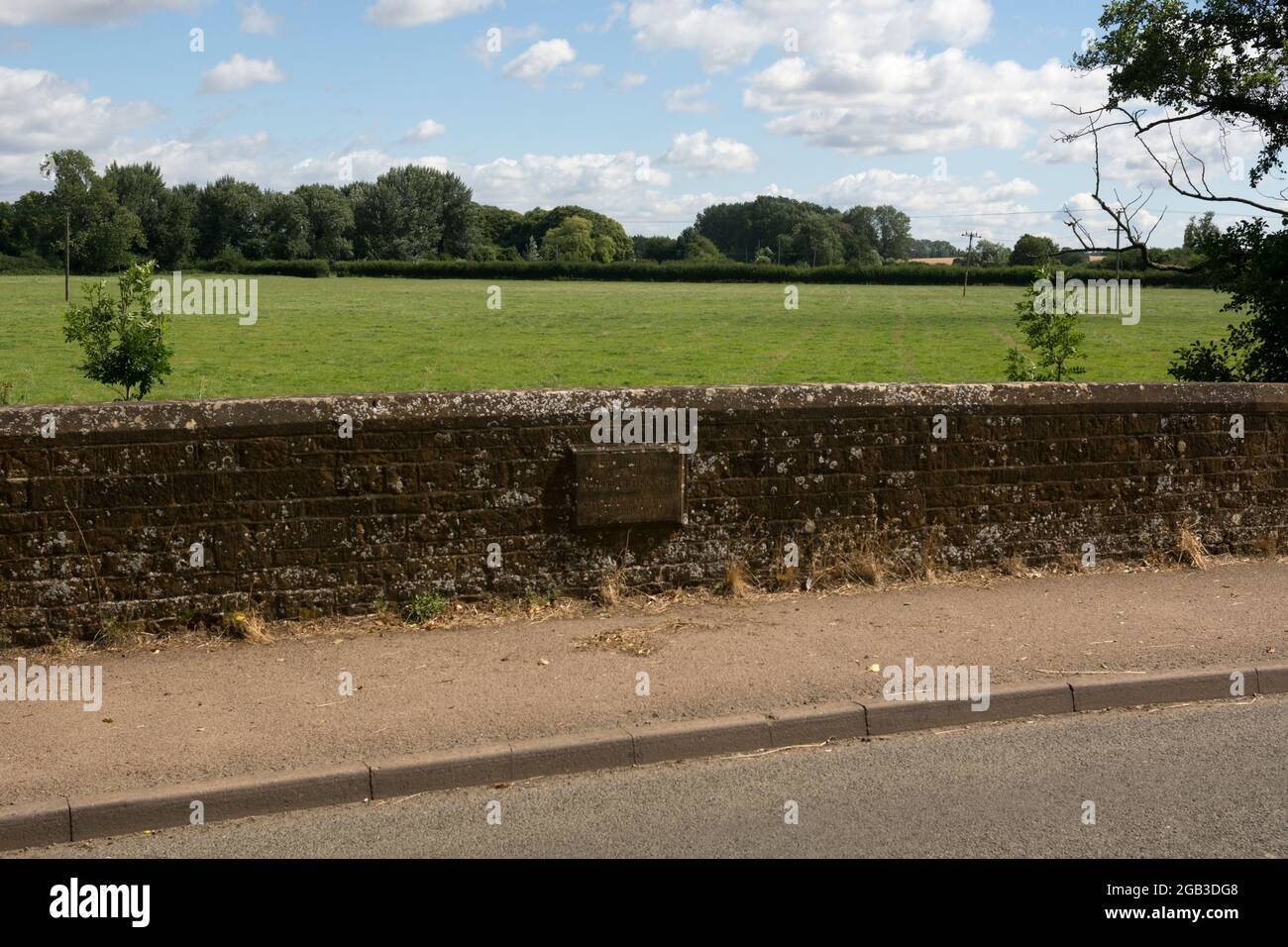 English civil war site hi-res stock photography and images - Alamy