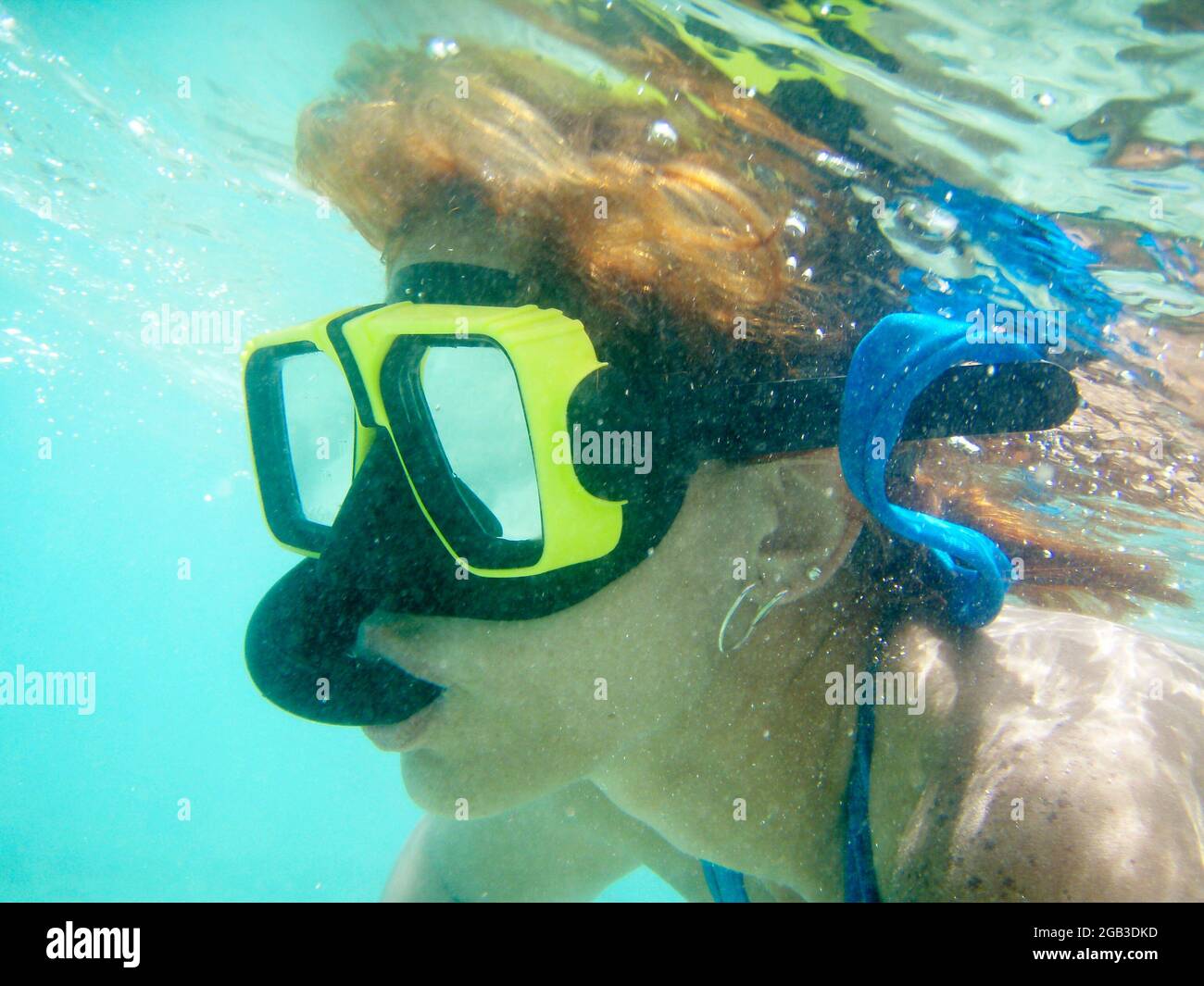 Abstract woman underwater hi-res stock photography and images - Alamy