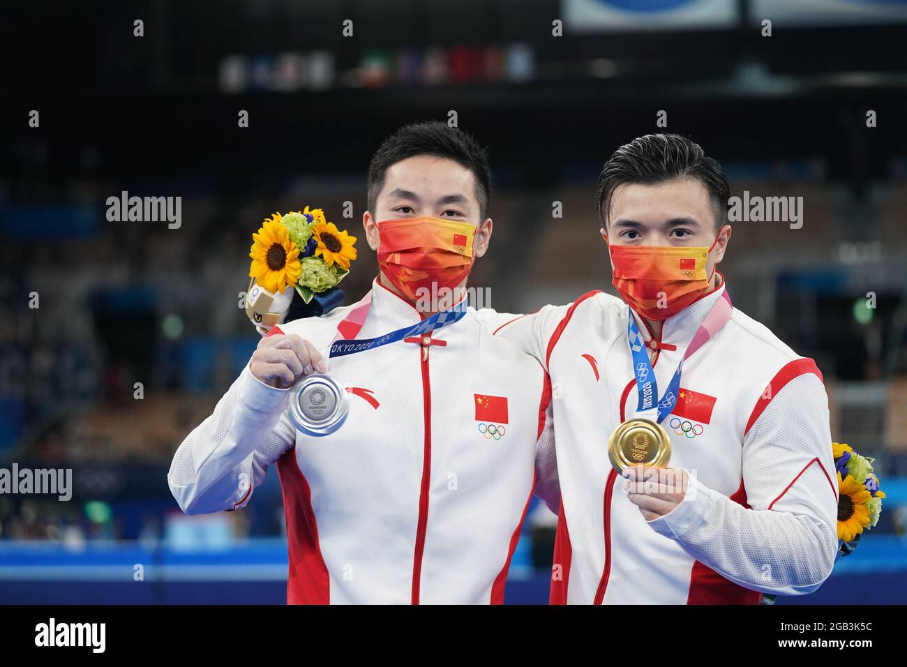 Silver olympic rings hi-res stock photography and images - Alamy