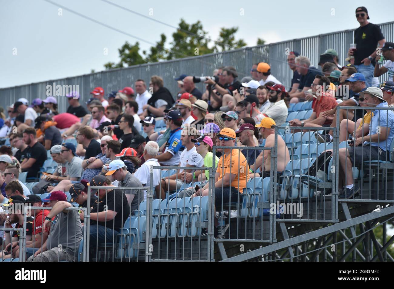 Spectators at major sporting event 2021 Stock Photo - Alamy