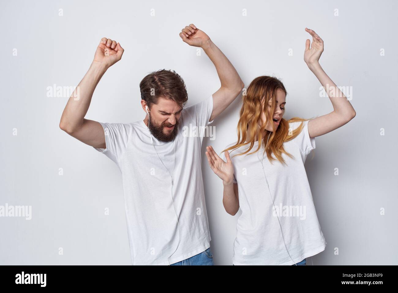 cheerful young couple friendship positive fun Stock Photo - Alamy