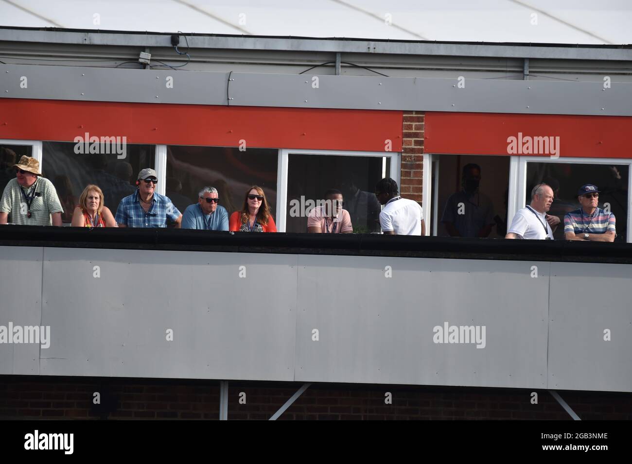 Spectators at major sporting event hi-res stock photography and images ...