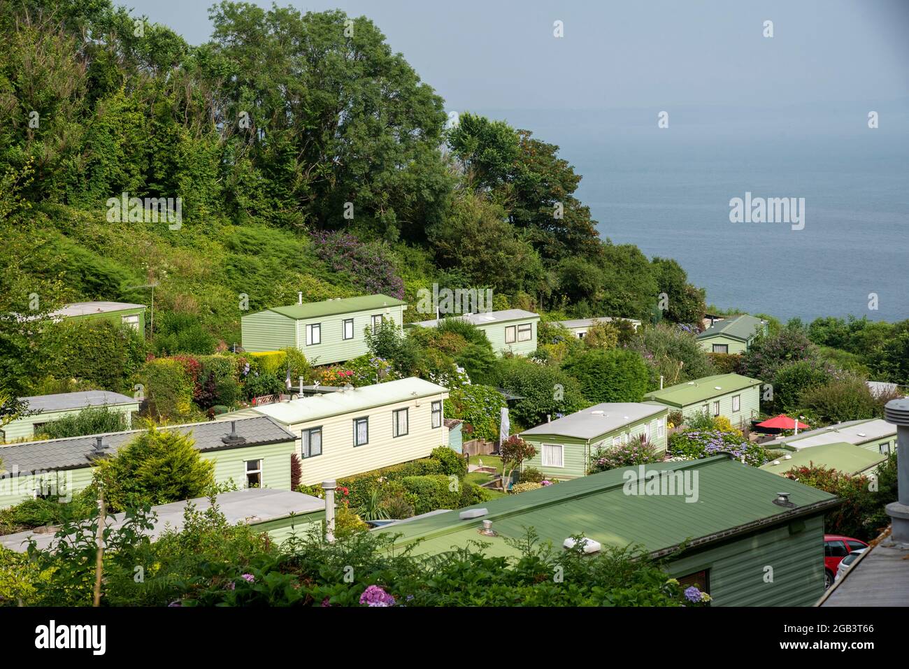 Hillside rental home hi-res stock photography and images - Alamy