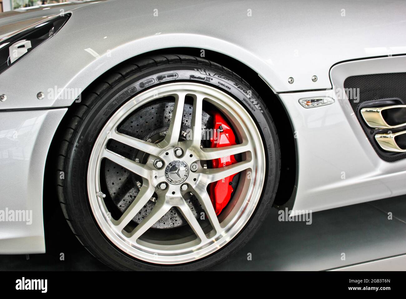 Mercedes benz slr mclaren stirling moss amg hi-res stock photography ...