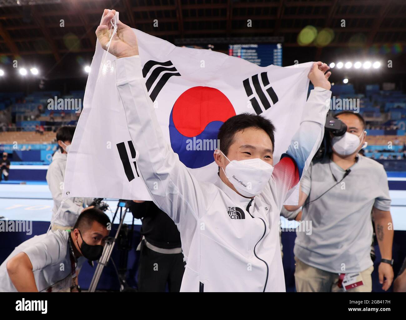 Shin wins gold in vault South Korean gymnast Shin Jea-hwan celebrates ...
