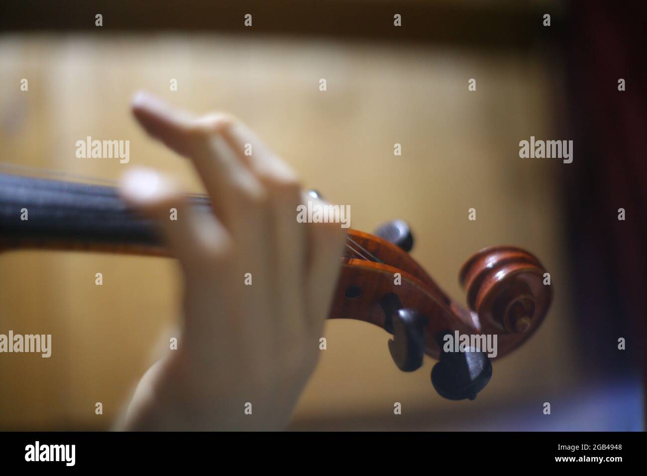 Skinny hand hi-res stock photography and images - Alamy