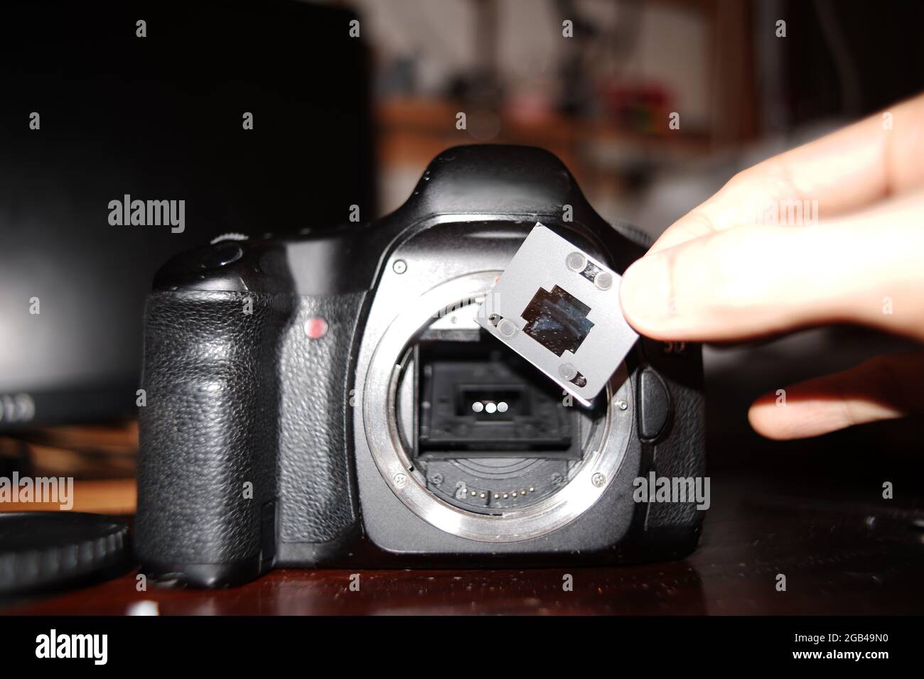 Hand broken mirror hi-res stock photography and images - Alamy